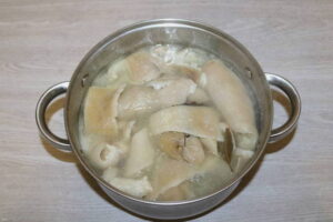 Couenne de porc - 8 délicieuses recettes maison avec photos étape par étape