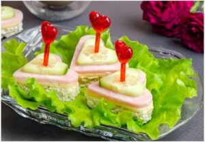 Canapeer - 15 enkle og lækre kanapeeropskrifter til et buffetbord med ...