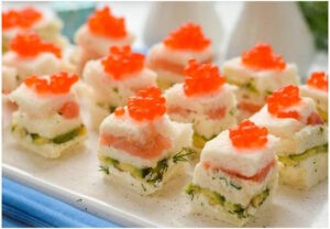 Canapeer - 15 enkle og lækre kanapeeropskrifter til et buffetbord med ...